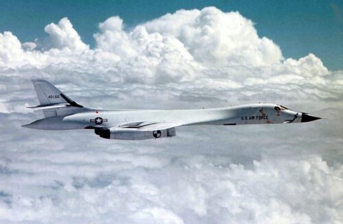 B-1A：後にB-1B Lancerとなるマッハ2超えの戦略爆撃機 | 実験とCAEとはかせ工房