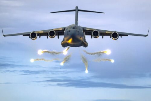 C-17グローブマスターIII：60トン超の主力戦車M1A2を運べる輸送機 | 実験とCAEとはかせ工房