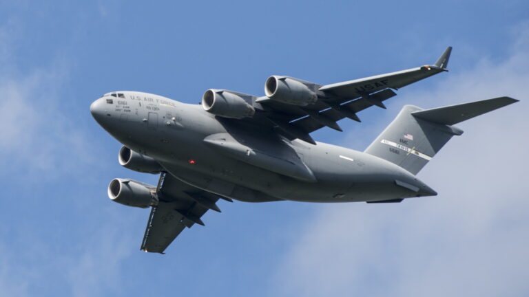 C-17グローブマスターIII：60トン超の主力戦車M1A2を運べる輸送機 | 実験とCAEとはかせ工房