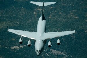 C-17グローブマスターIII：60トン超の主力戦車M1A2を運べる輸送機 | 実験とCAEとはかせ工房